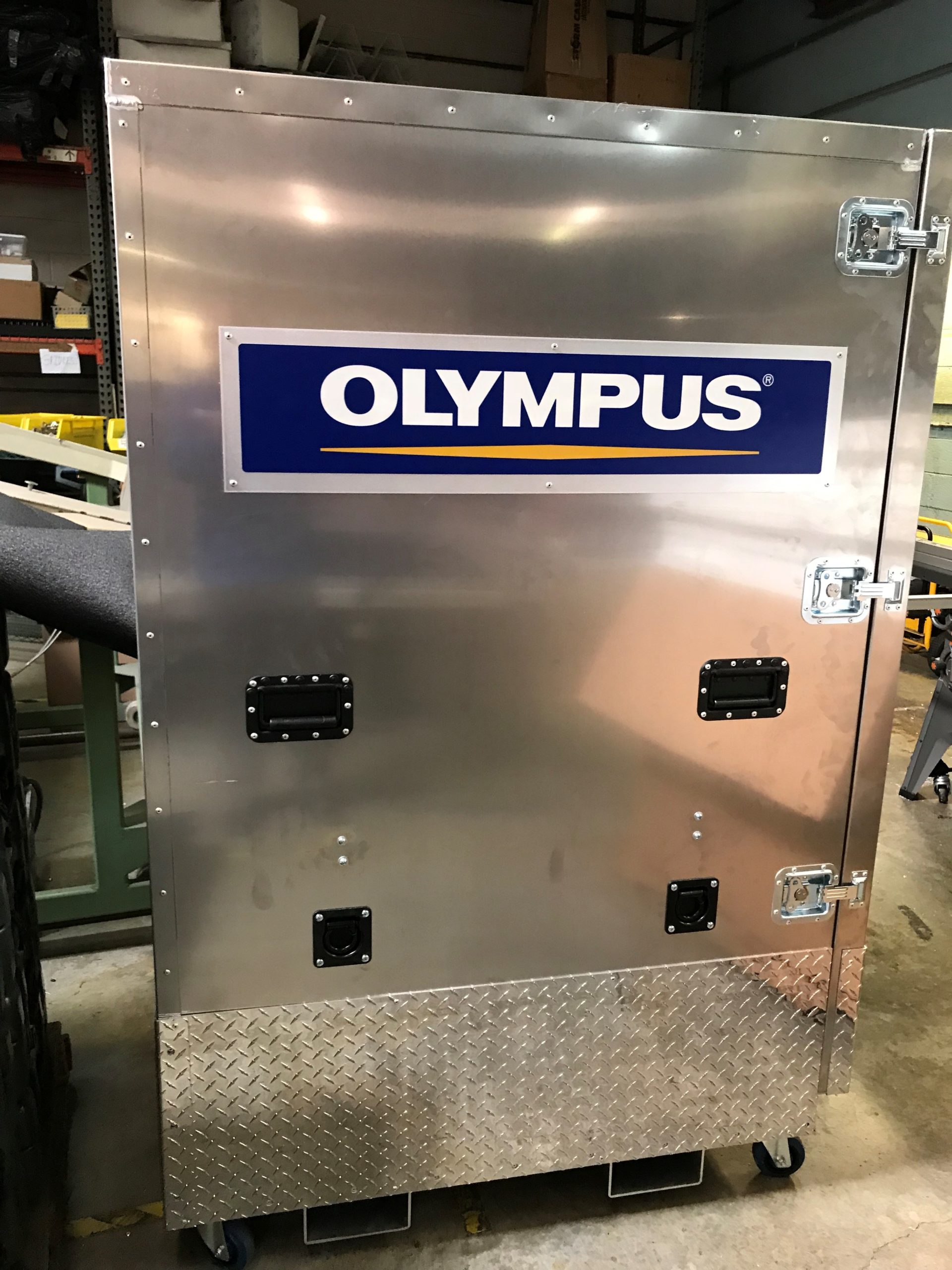 Custom Medical Device Transportation Case - Advanced Packaging Inc.